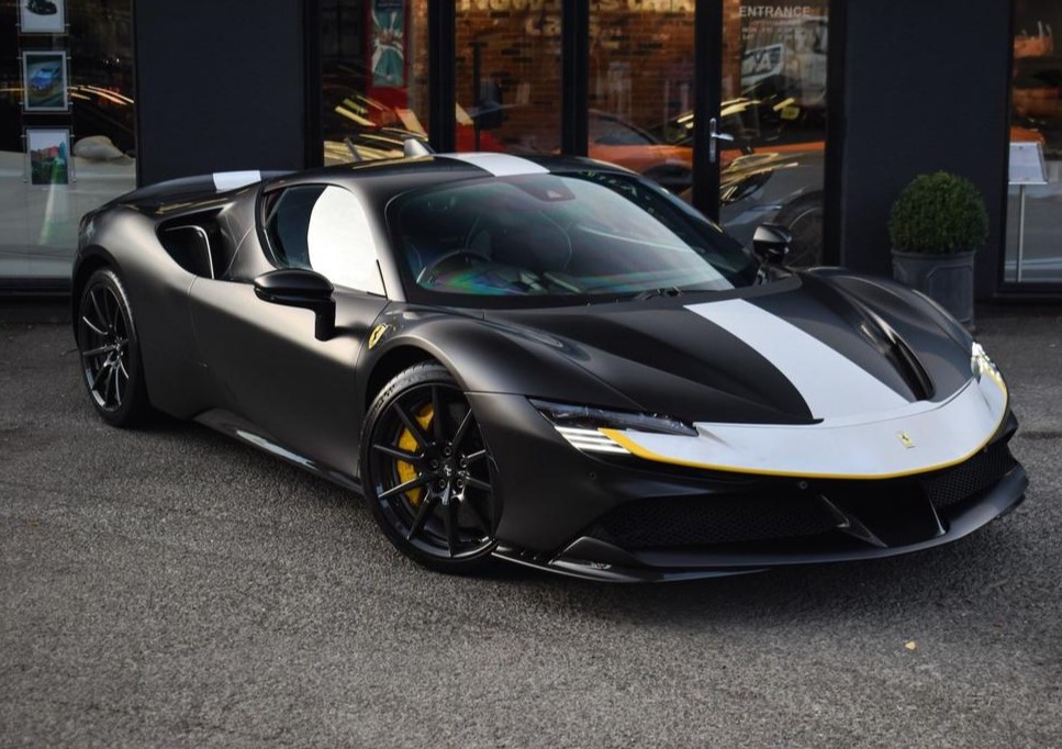 Ferrari SF90 Stradale 05/2021