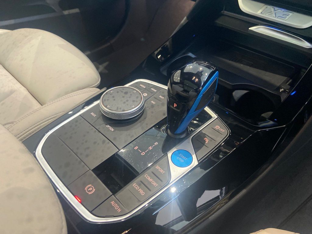 BMW iX3 Series 01/2023