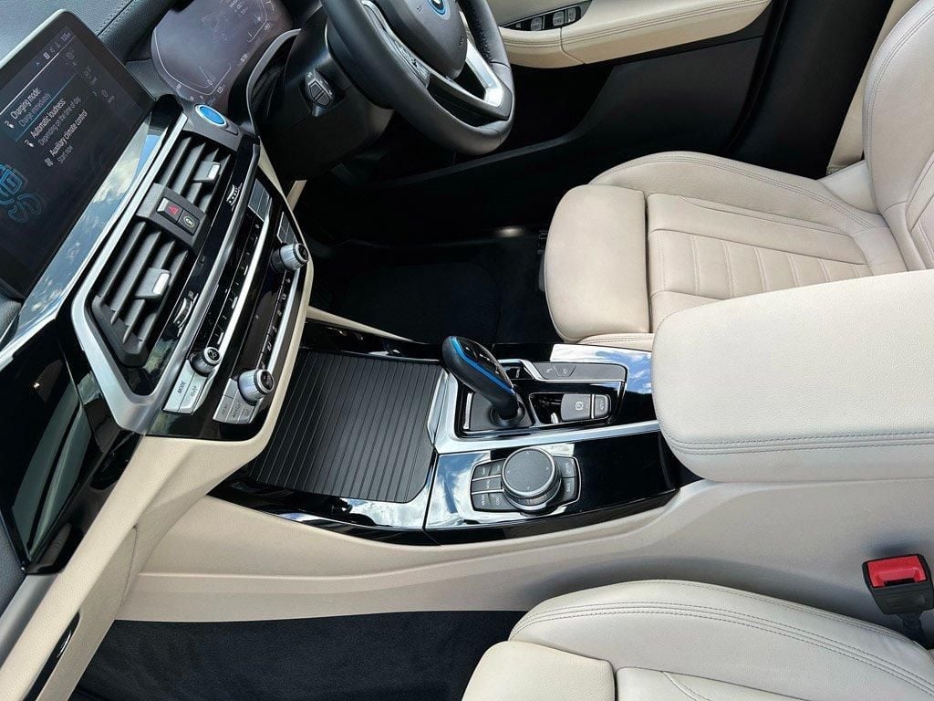 BMW iX3 Series 07/2021