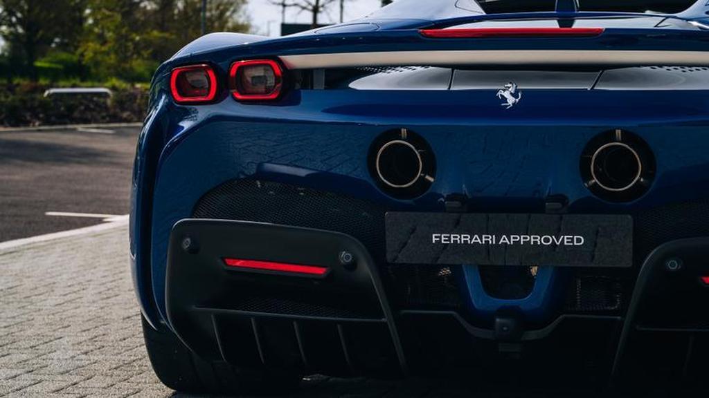 Ferrari SF90 Spider 04/2022