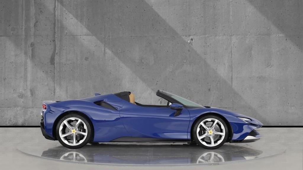 Ferrari SF90 Spider 04/2022