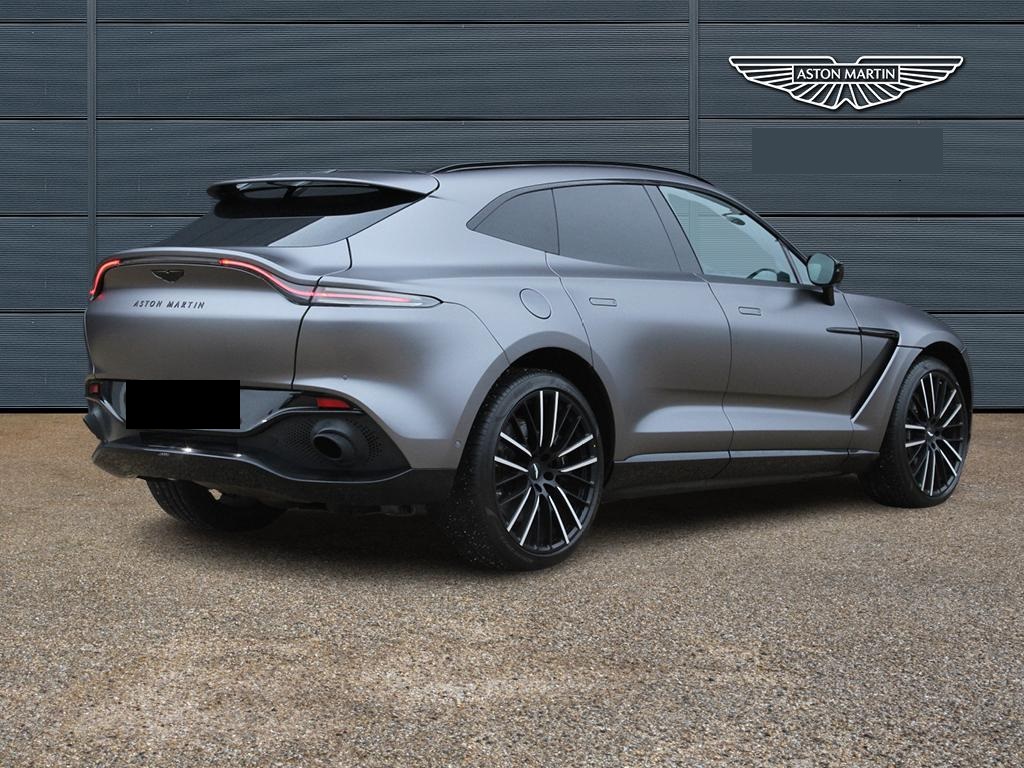Aston Martin DBX 550 10/2022